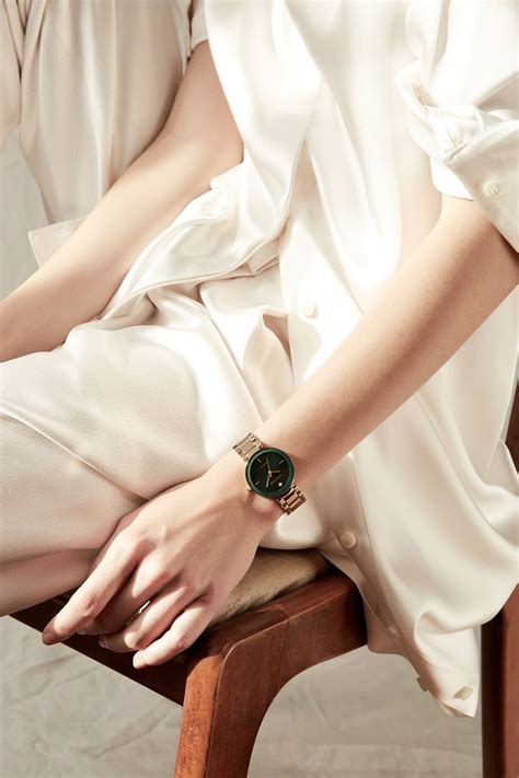 Anne Klein Watches (Anne Klein)