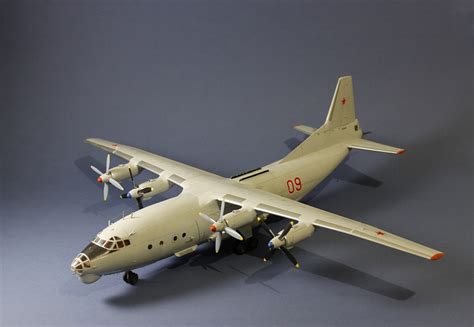 Ан-12БК — Каропка.ру — стендовые модели, военная миниатюра