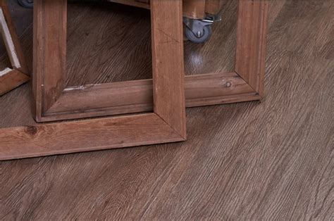 Кварц-винил Ceramo Vinilam Wood 22,5x122 см