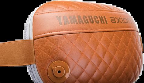 Беспроводная массажная подушка Yamaguchi Axiom Matrix купить в Москве