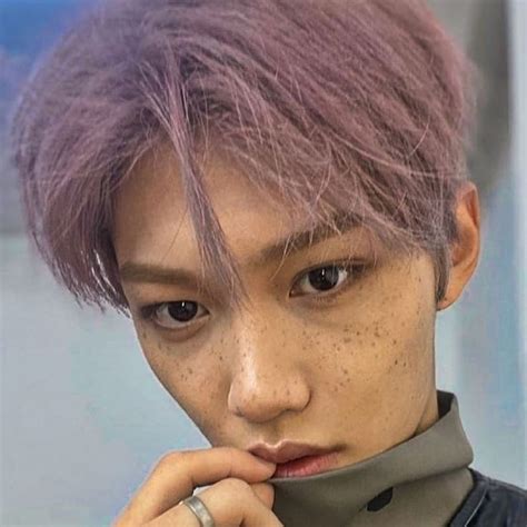 Pin by 율리아💜 on 스트레이키즈 | Felix stray kids, Felix, Freckles