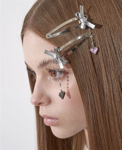 ໒꒰ྀིっ ̫ ‹̥̥̥ ꒱ྀིა in 2024 | Hair accessories, Ribbon hair clips, Jewelry