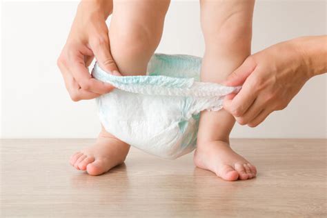 Babies In Diapers Bilder – Durchsuchen 126,364 Archivfotos ...