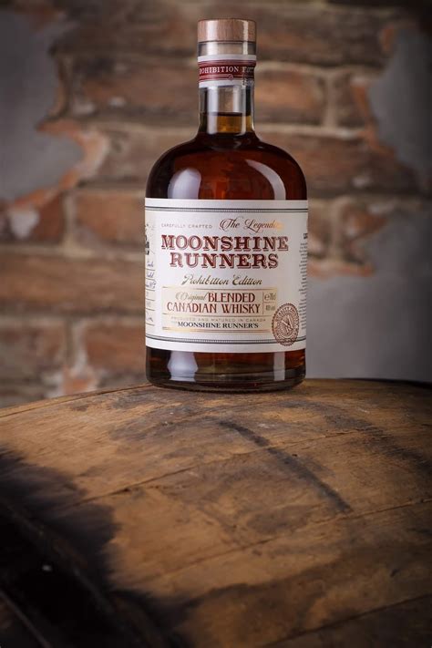 Moonshine Runners – Packaging Of The World