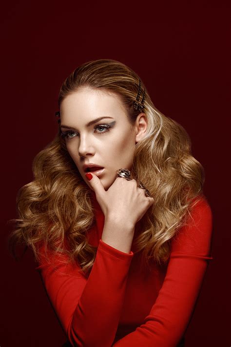 ROUGE PASSION :: Behance