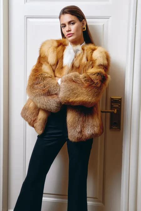 Шуба из меха лисы Fur_avenue 666469003 цены в Москве, купить одежду ...