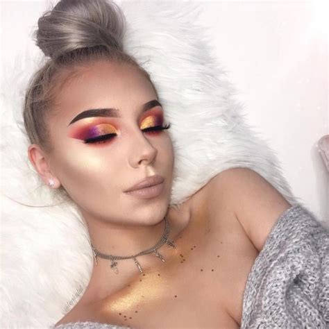 Violet Voss® Cosmetics on Instagram: “Dreamy sunsets 🌅 @lenkalul dipped ...