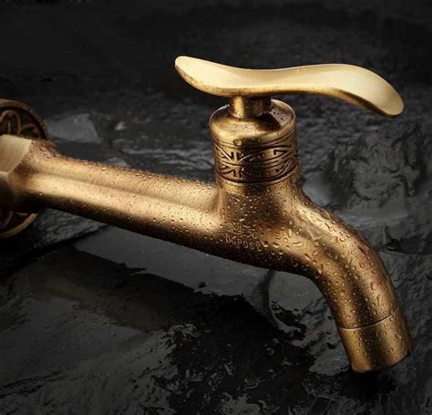 Кран для бани: бронзовый, с деревянной ручкой, для горячей воды